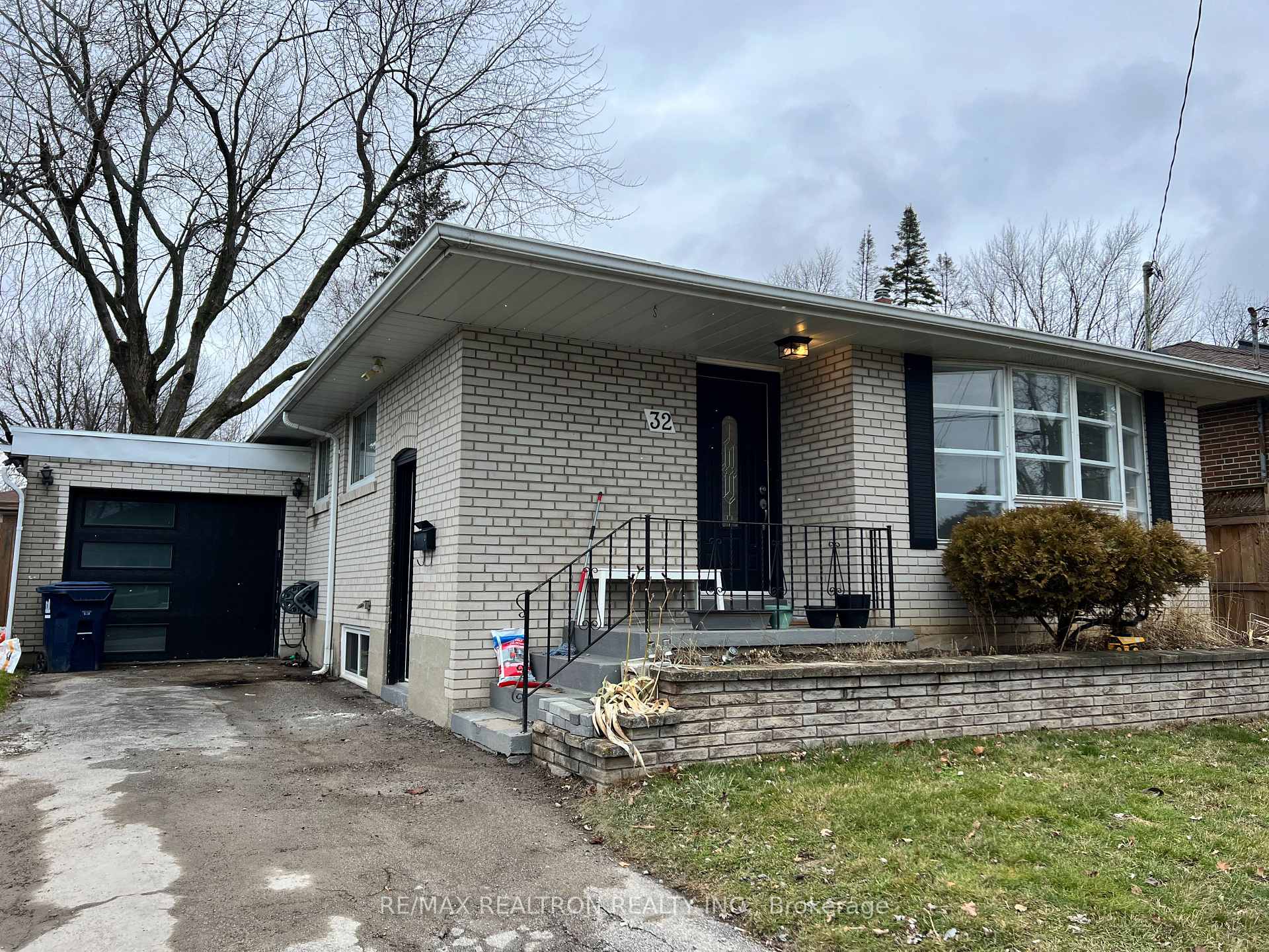 Main - 32 Fintona Avenue, Toronto, ON M1E 1V3