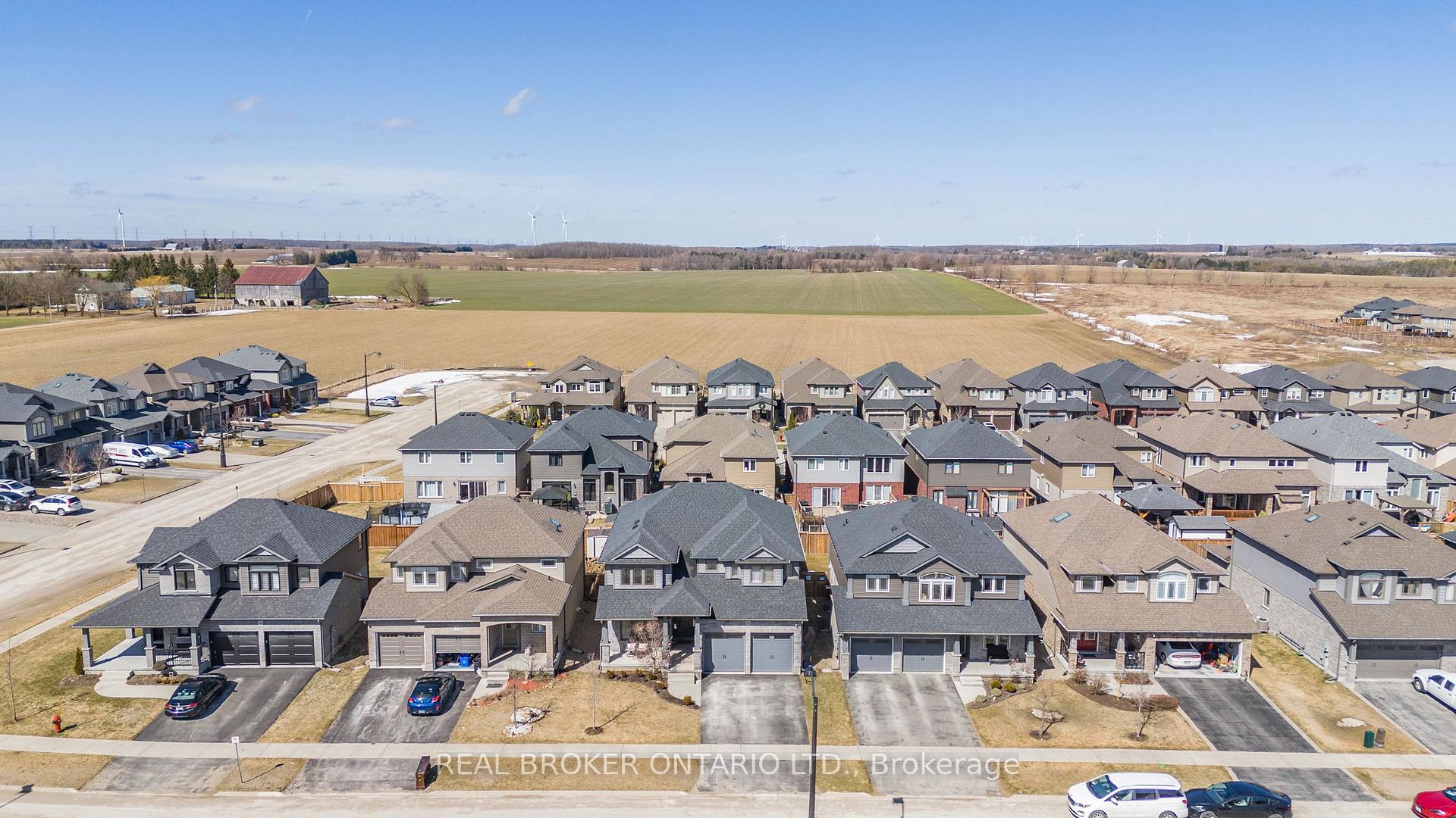 32 Hilborn Street, East Luther Grand Valley, ON L9W 6V1