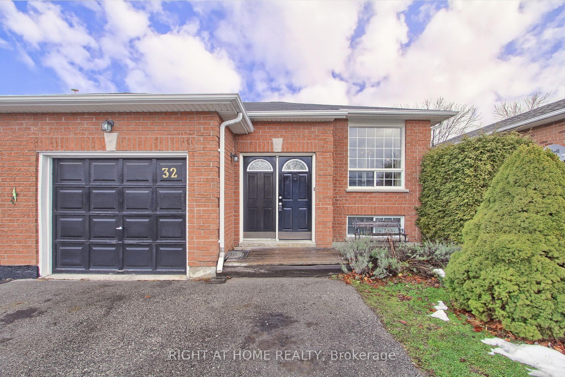32 Kate Aitken Crescent, New Tecumseth, ON L0G 1A0