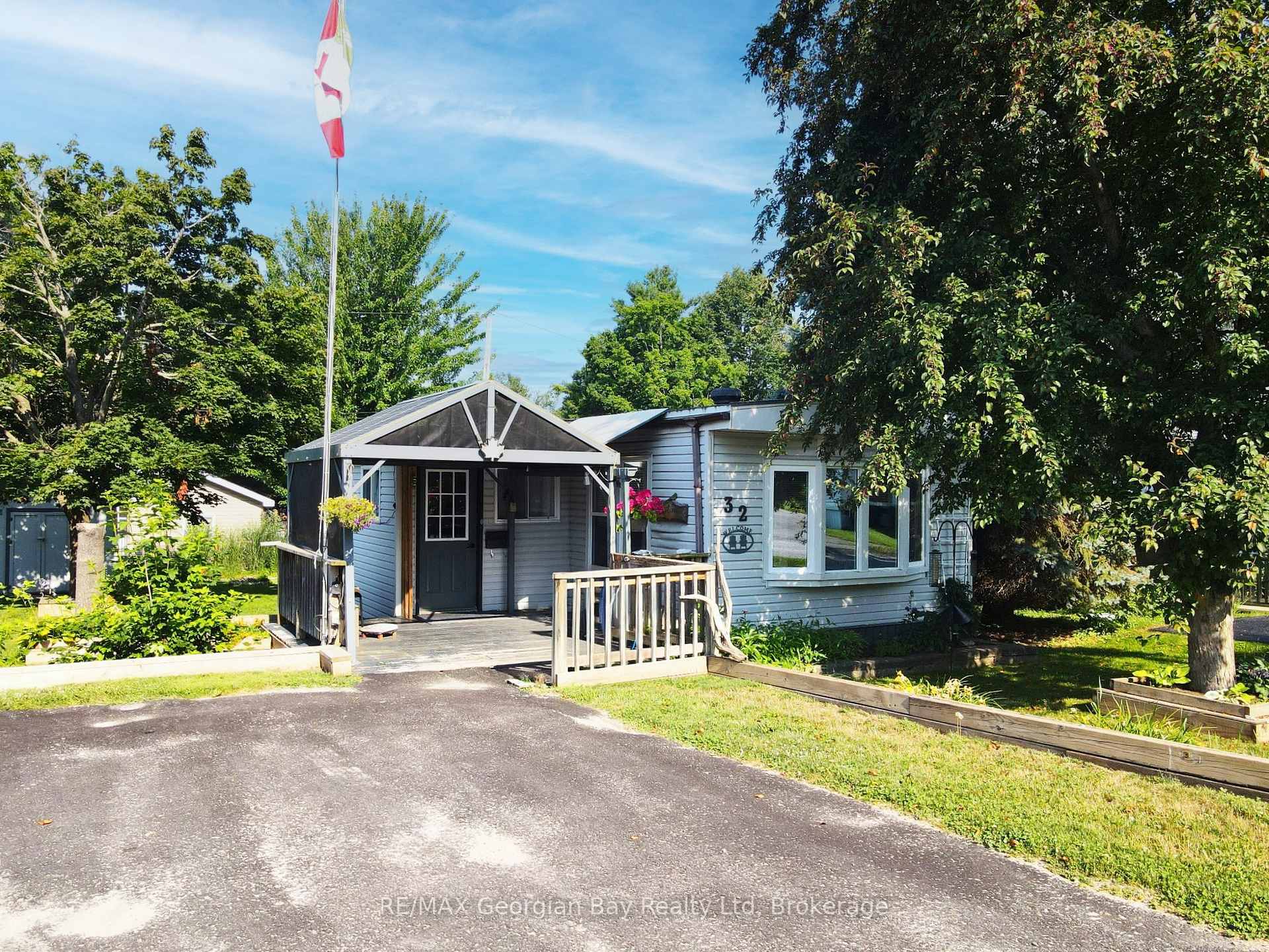 32 Northland Road, Midland, ON L4R 4B5