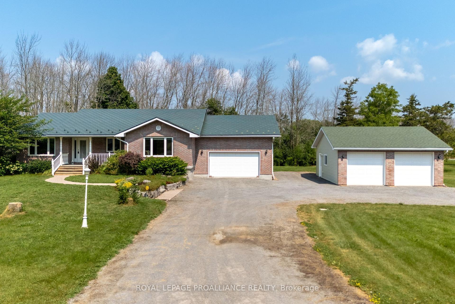 32 Pierce Road, Prince Edward County, ON K0K 1G0