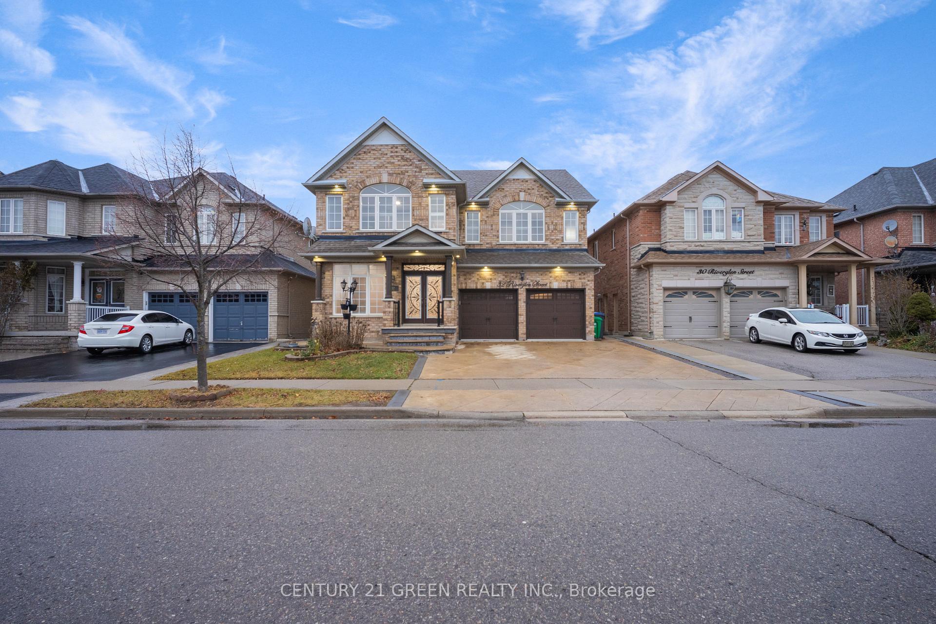 32 Riverglen Street, Brampton, ON L6P 2N4