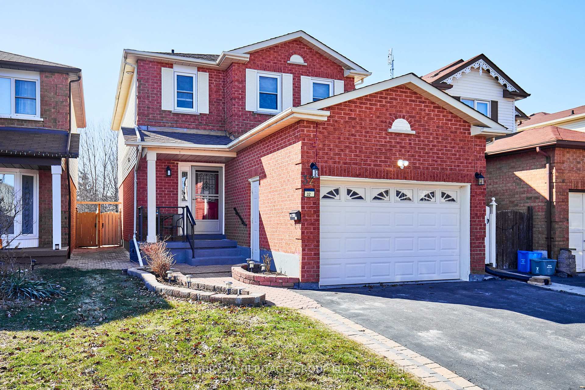 32 Stuart Road, Clarington, ON L1E 1Z1