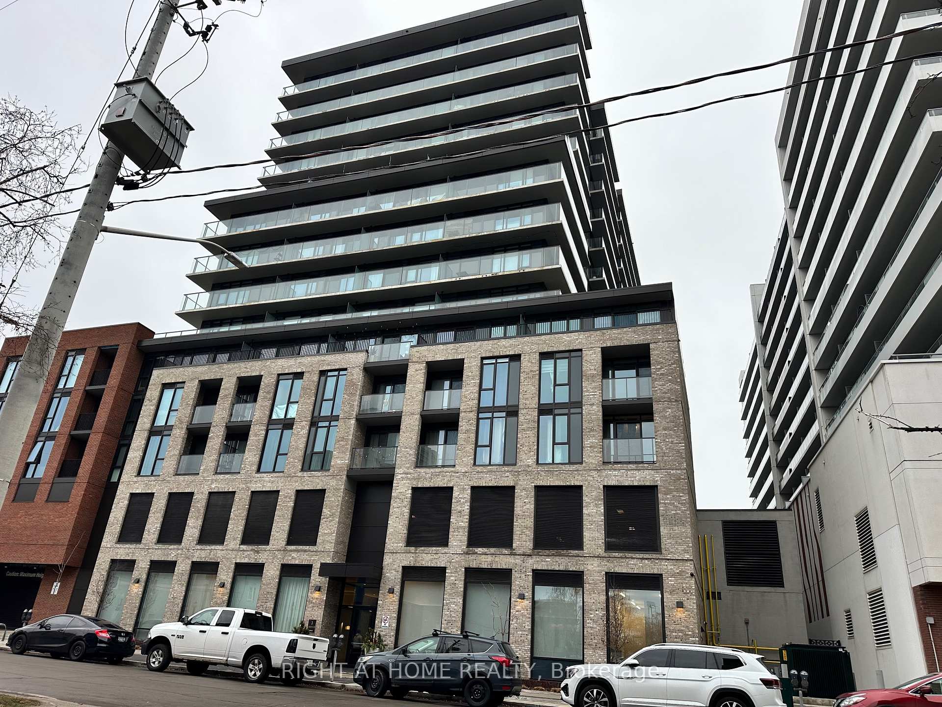 320 - 1 Jarvis Street, Hamilton, ON L8R 3J2