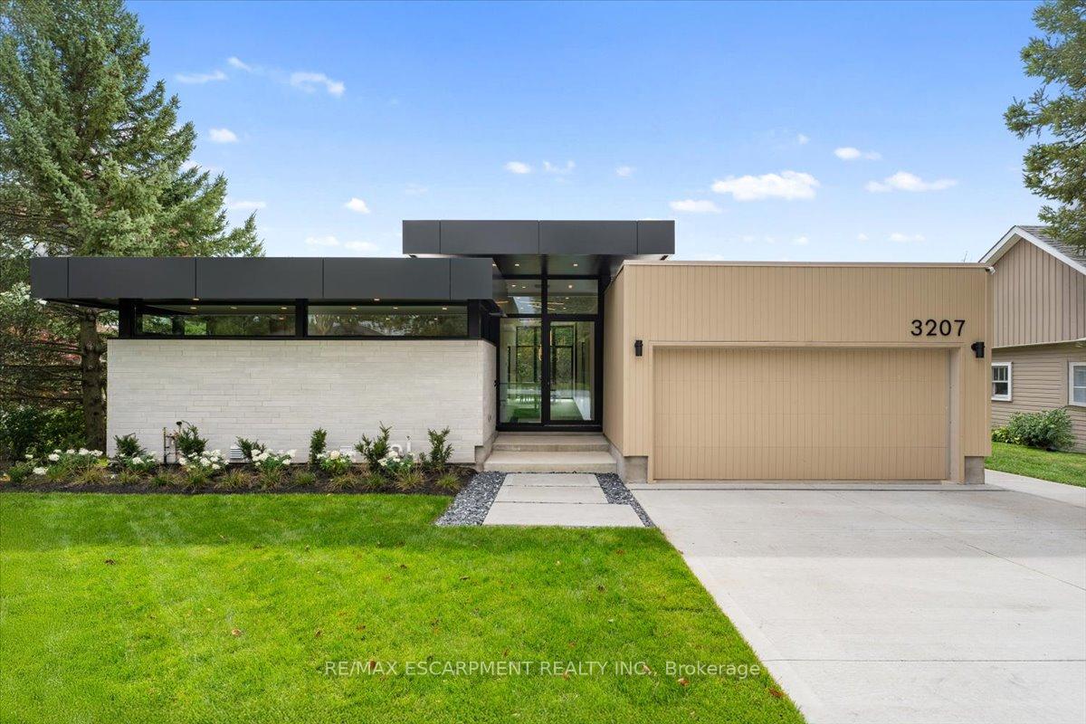 3207 VIVIAN LINE 37, Stratford, ON N5A 5E2