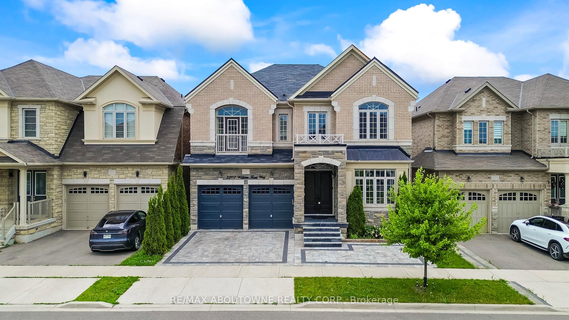 3207 William Rose Way, Oakville, ON L6H 0T6