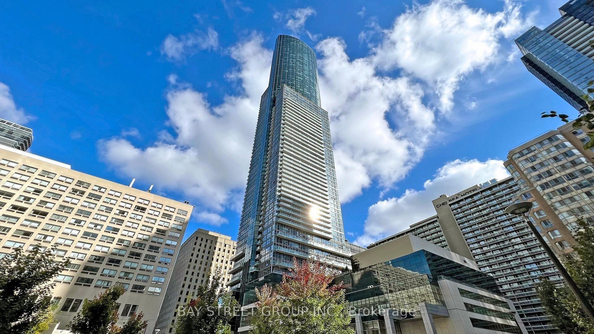 3209 - 386 Yonge Street, Toronto, ON M5B 0A5