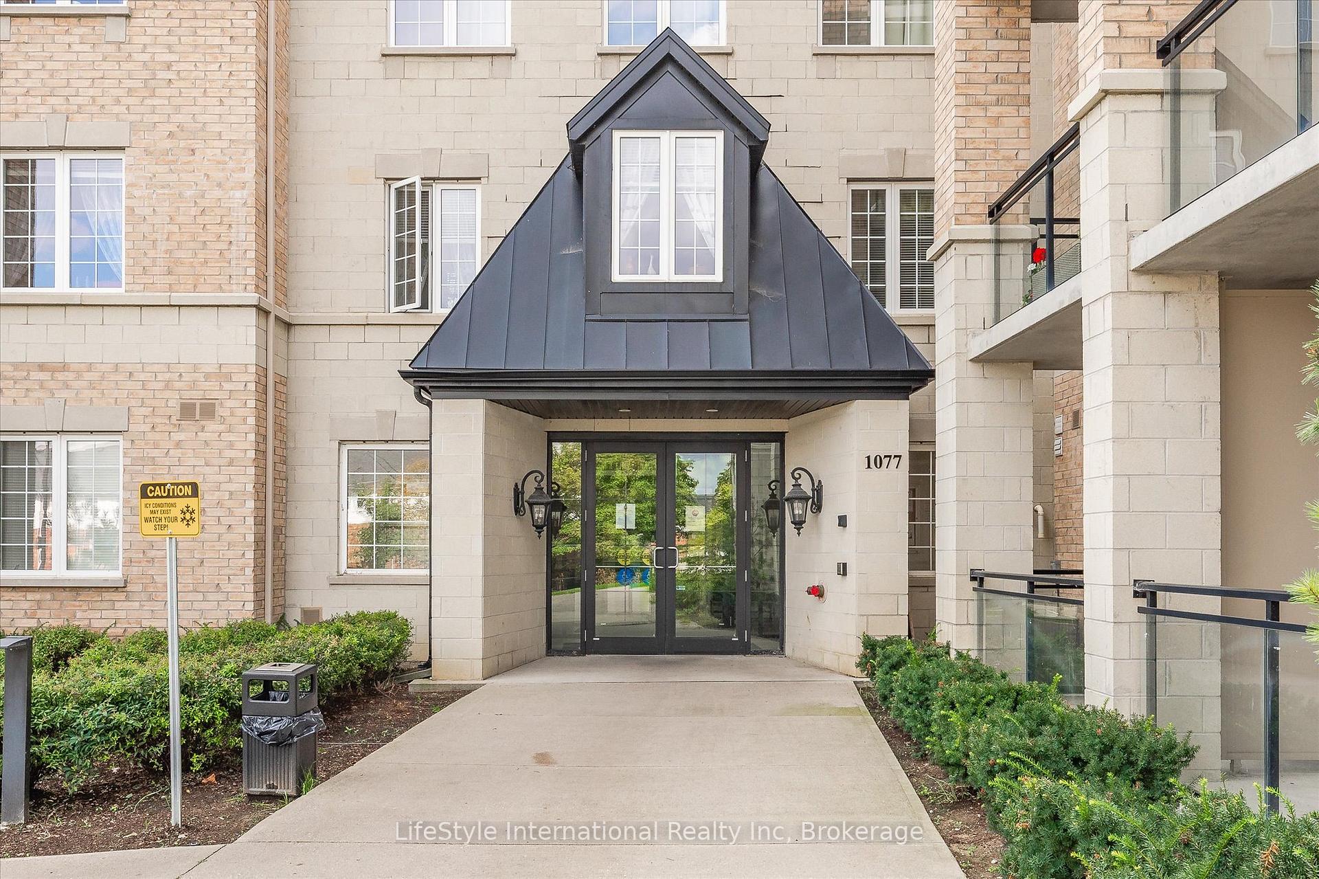 323 - 1077 Gordon Street, Guelph, ON N1G 0E3
