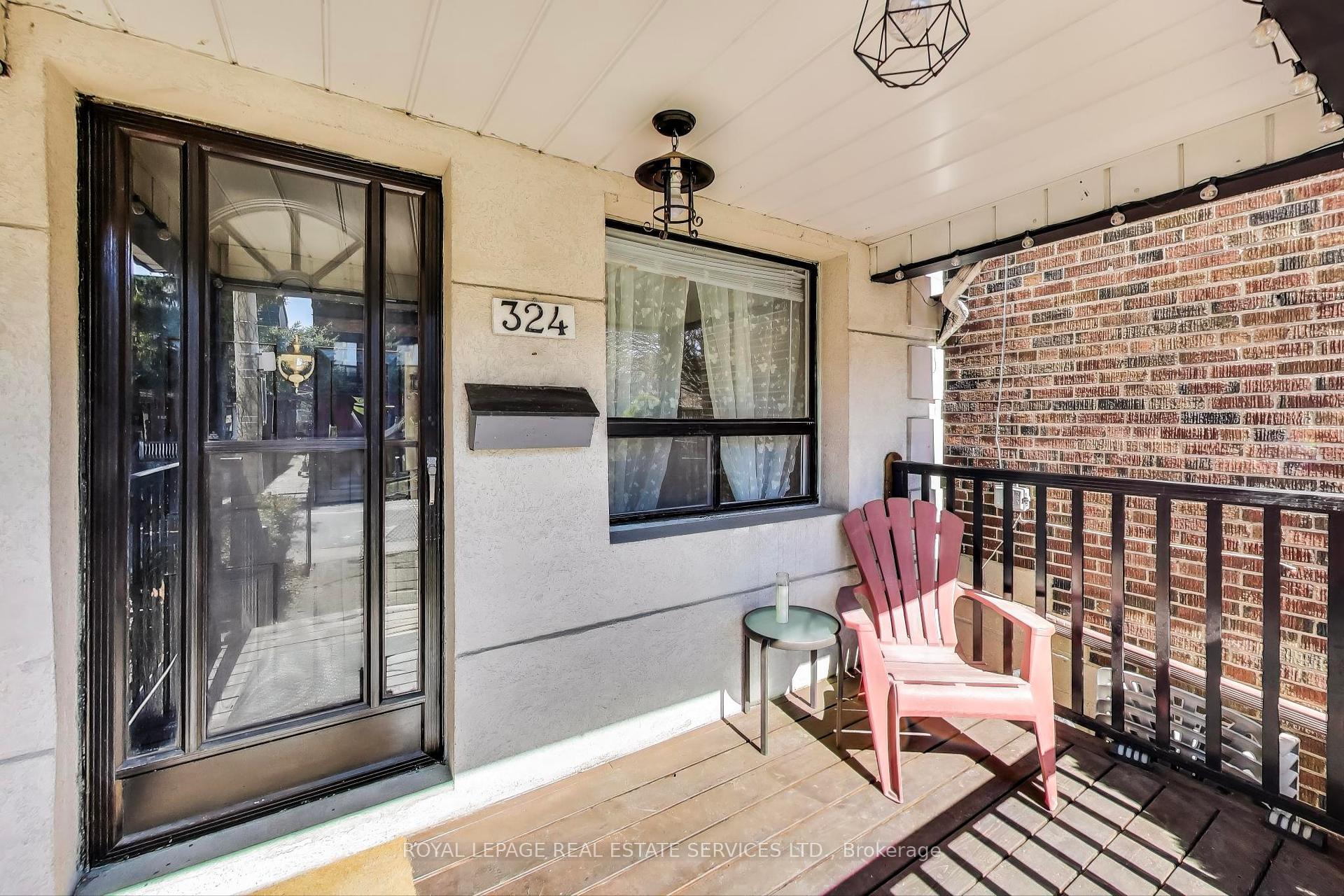 324 St. Johns Road, Toronto, ON M6S 2K4