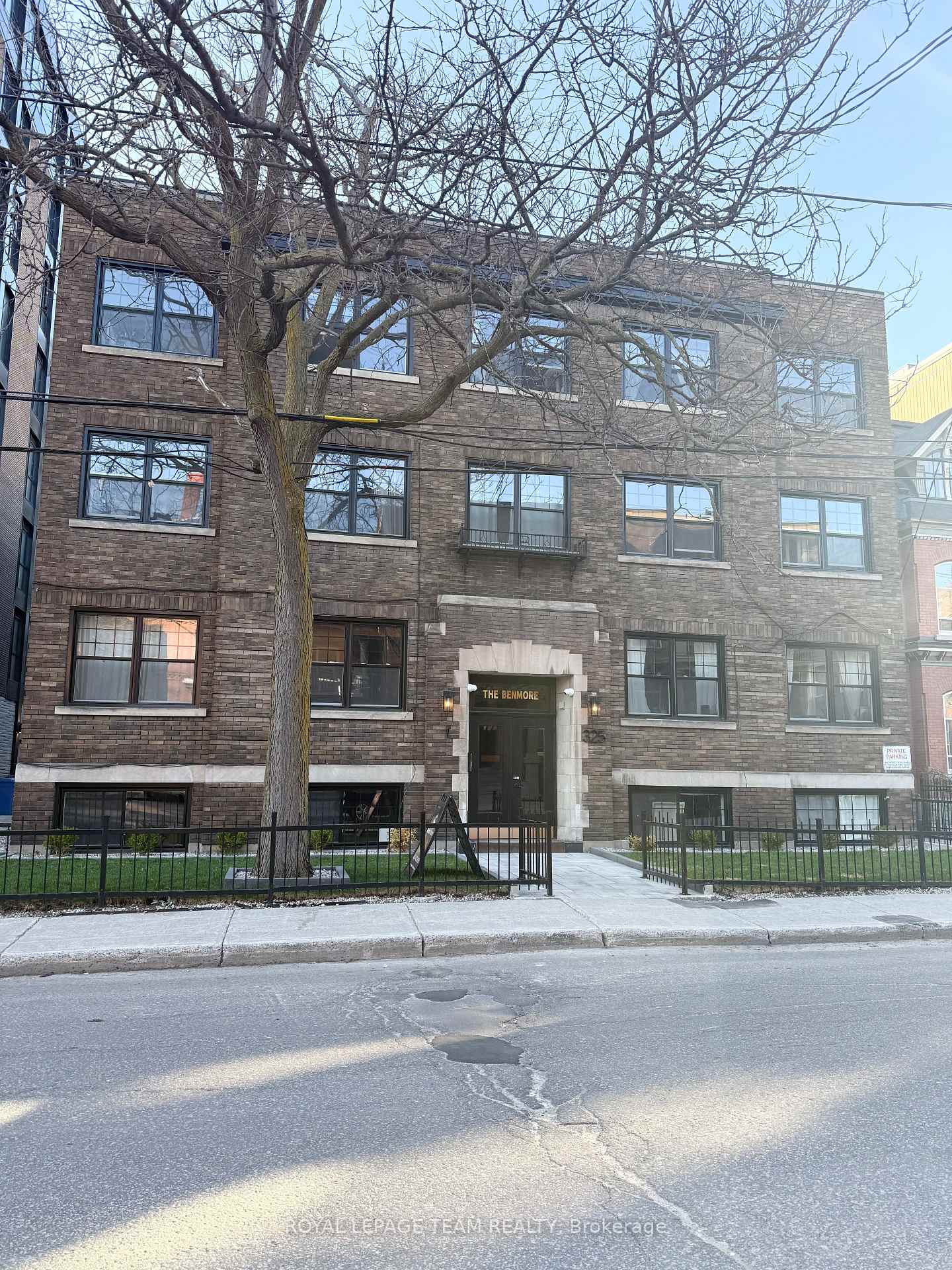 15 A - 325 Cooper Street, Ottawa Centre, ON K2P 0G5