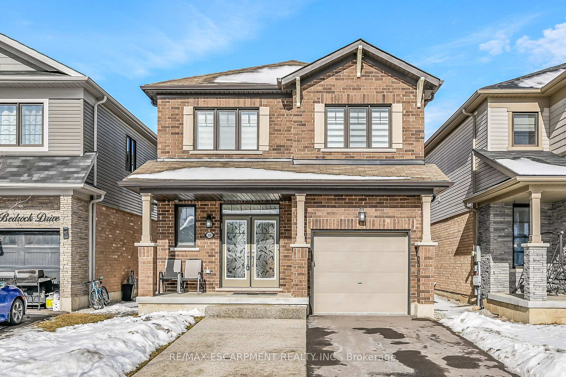 328 Bedrock Drive, Hamilton, ON L8J 0M3