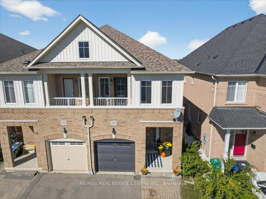 3281 Sunlight Street, Mississauga, ON L5M 0G7
