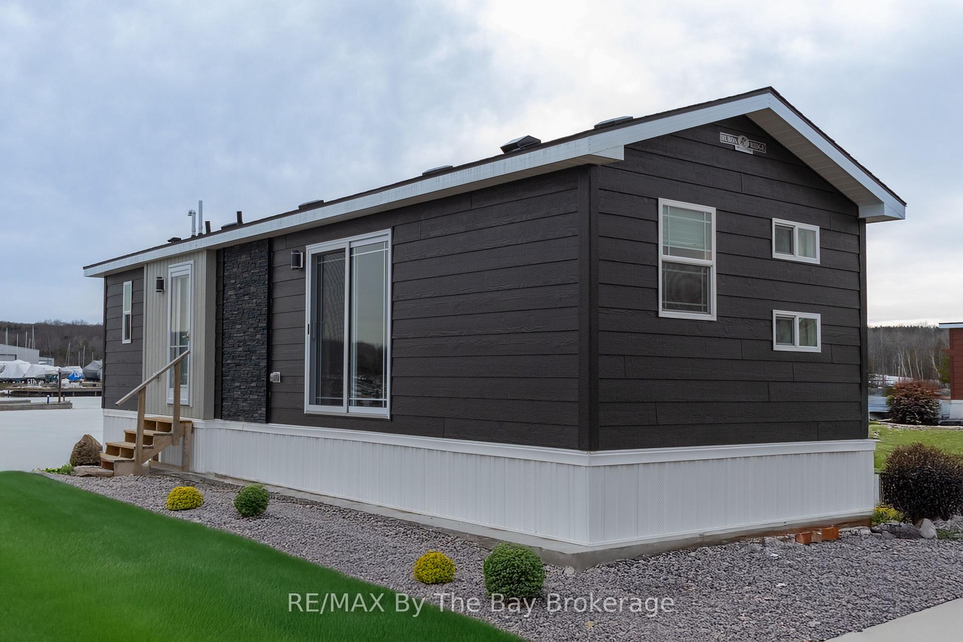 62 - 3282 Ogdens Beach Road, Midland, ON L9S 2K6