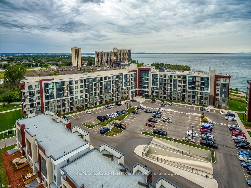 329 - 125 Shoreview Place, Hamilton, ON L8E 6G4