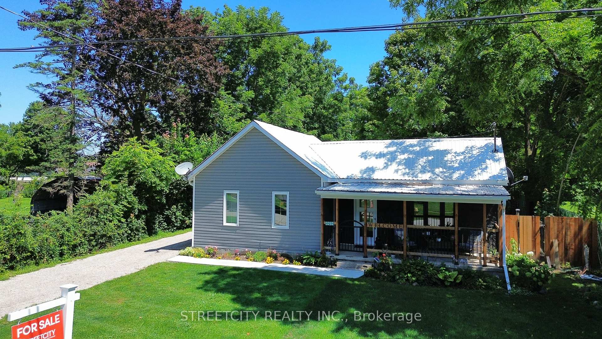 3292 Walnut Street, Brooke-Alvinston, ON N0N 1A0