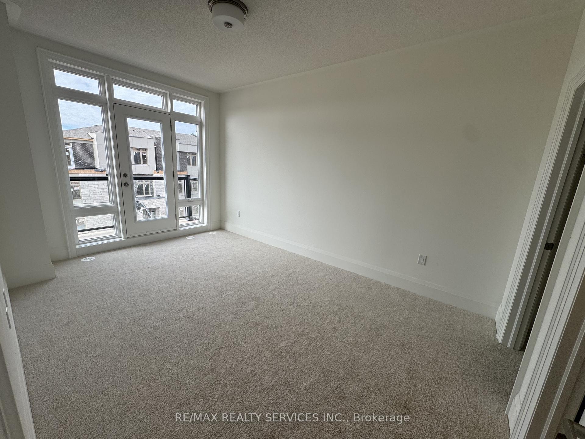 3299 Taha Gardens, Oakville, ON L6M 4K1