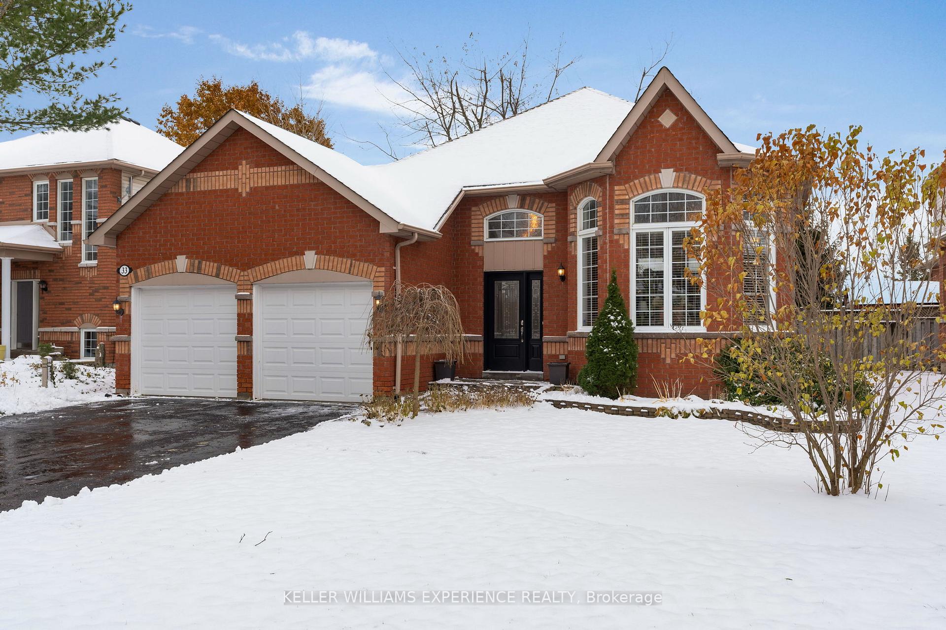 33 Allsop Crescent, Barrie, ON L4N 8T7