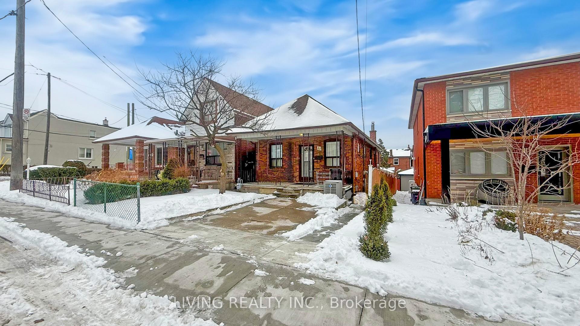 33 Bloem Avenue, Toronto, ON M6E 1S2