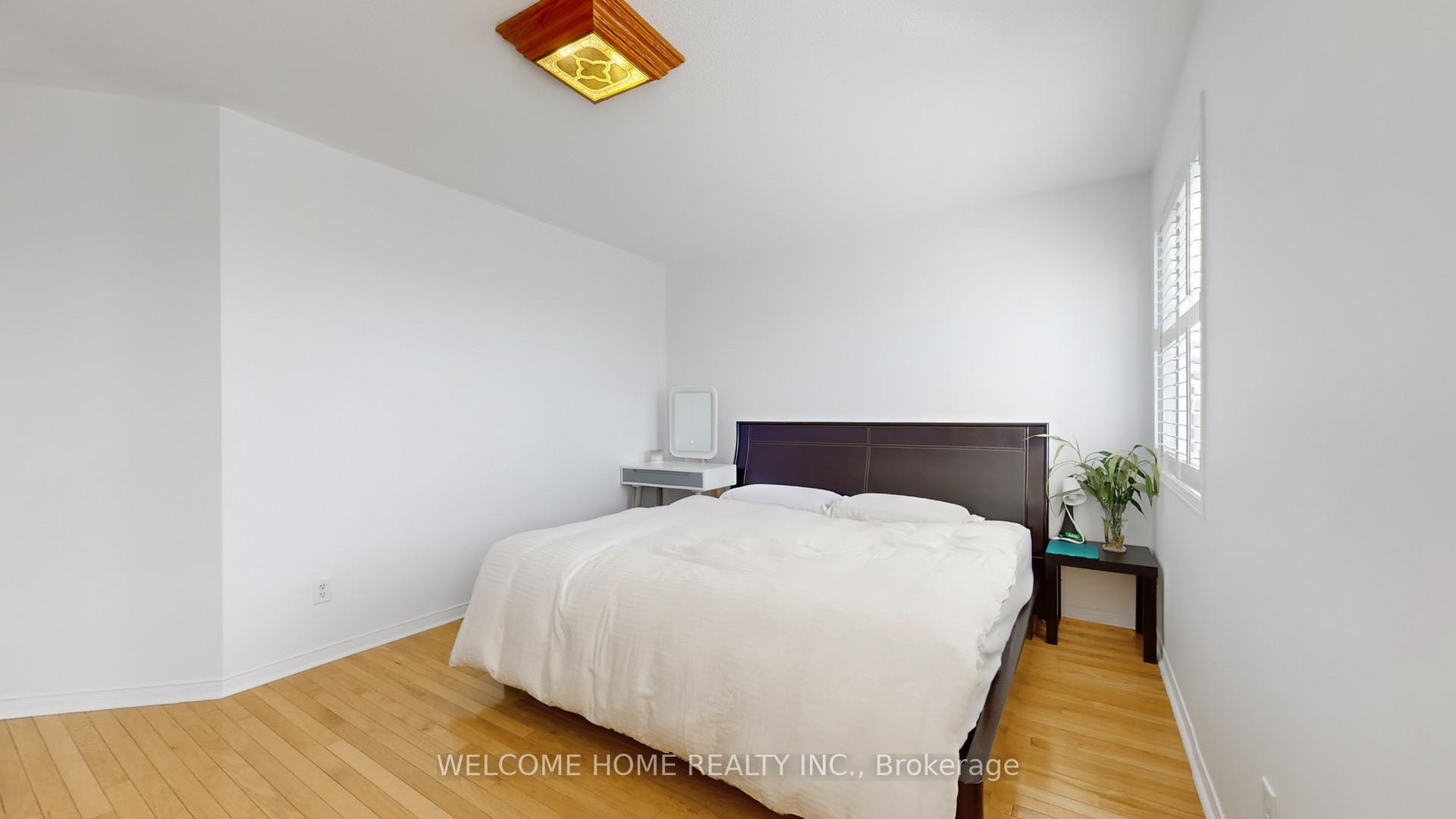 33 Fred Young Drive, Toronto, ON M3L 0A1