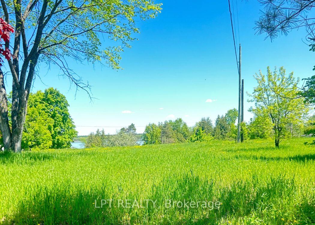 33 Hazel Ann Lane, Horton, ON K7V 3Z8