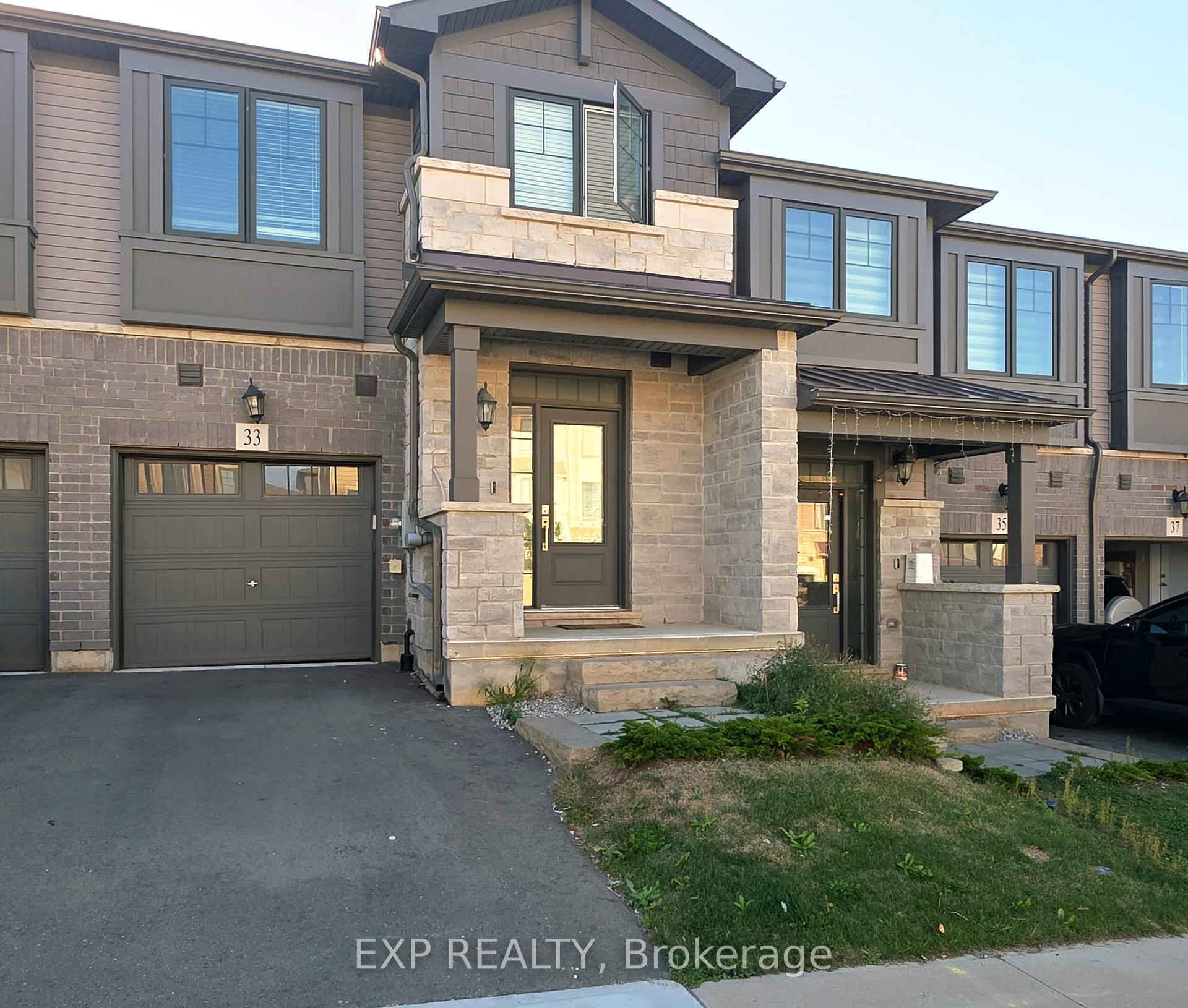 33 Hollywood Court, Cambridge, ON N1R 0C7