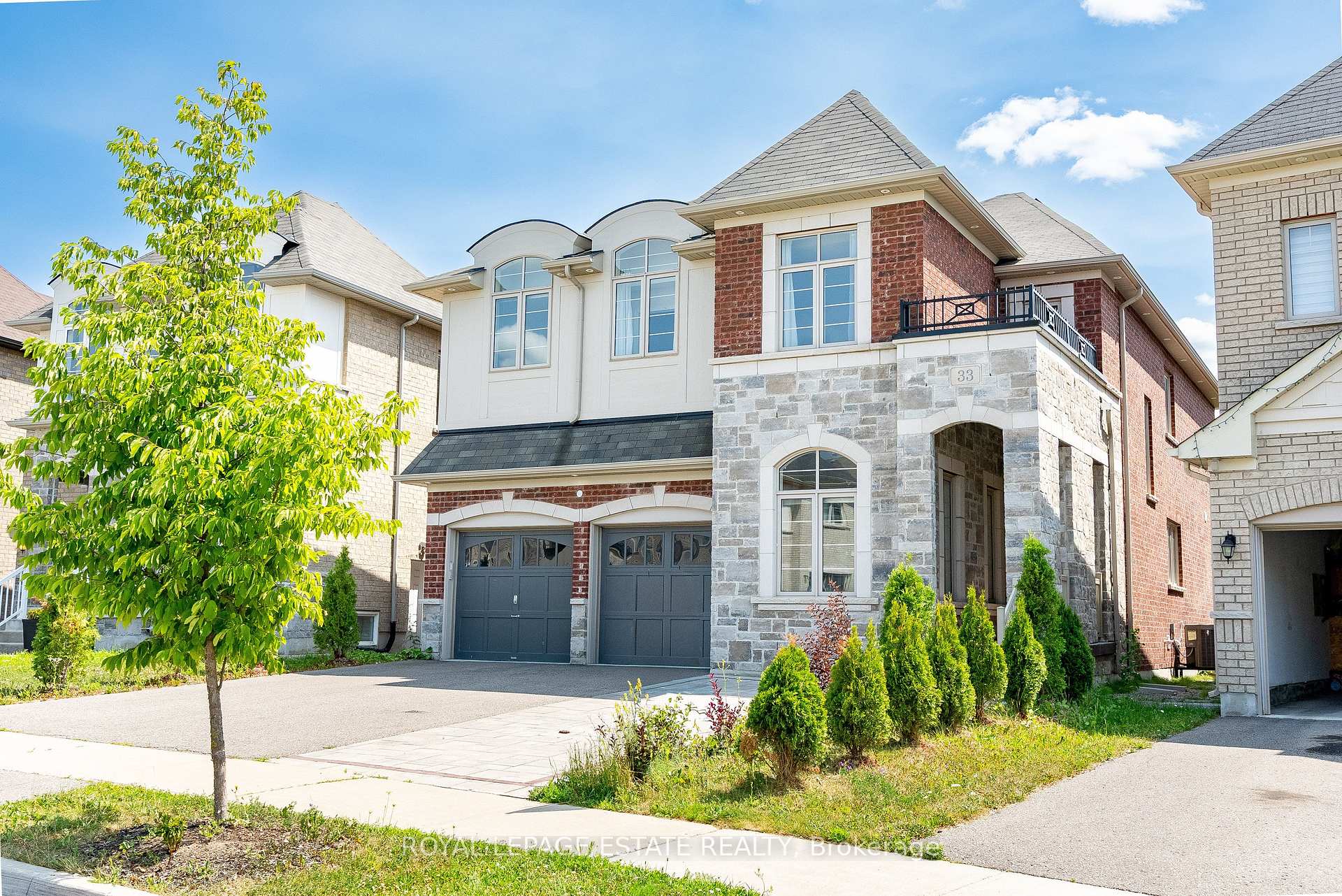 33 Kavanagh Avenue, East Gwillimbury, ON L9N 0P6