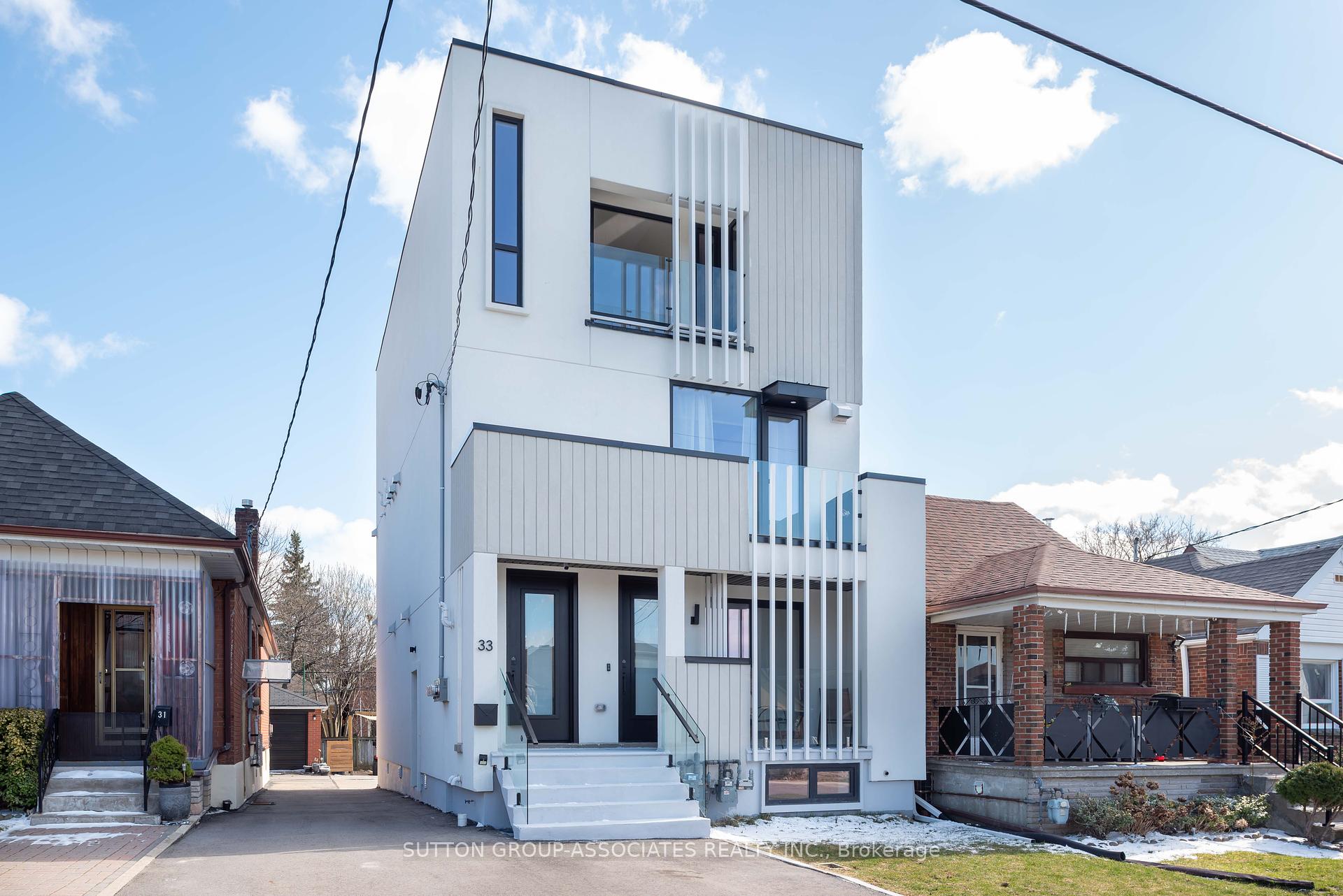 33 Lanark Avenue, Toronto, ON M6C 2B5