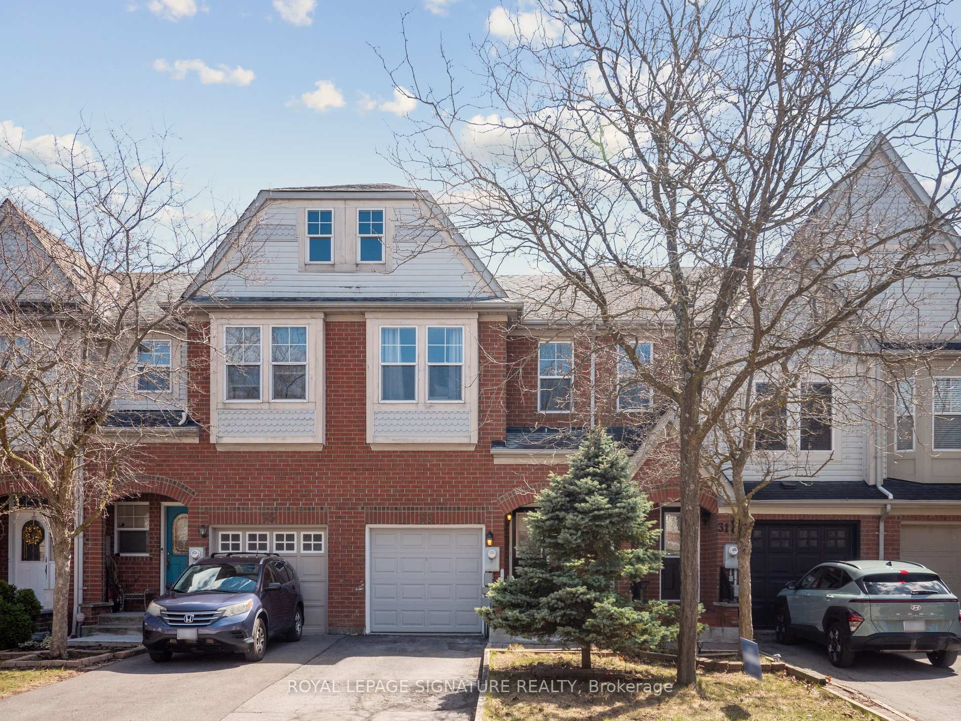 33 Mugford Road, Aurora, ON L4G 7H5