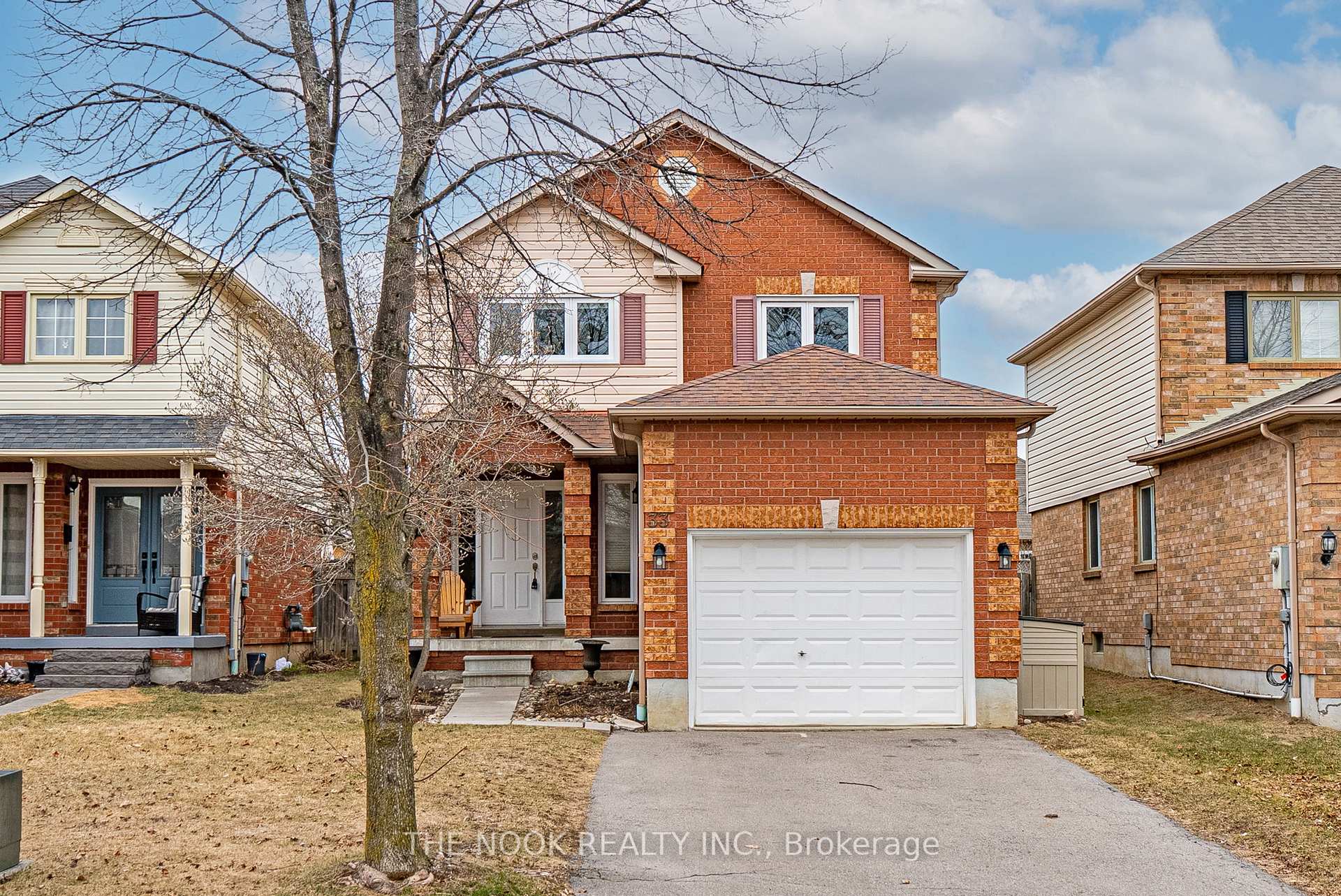 33 Old Colony Drive, Whitby, ON L1R 2A3