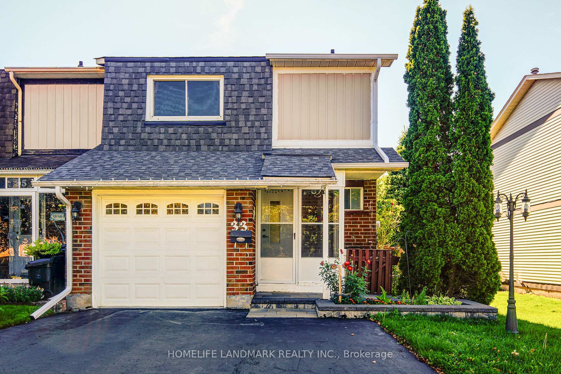 33 Phalen Crescent, Toronto, ON M1V 1Y5