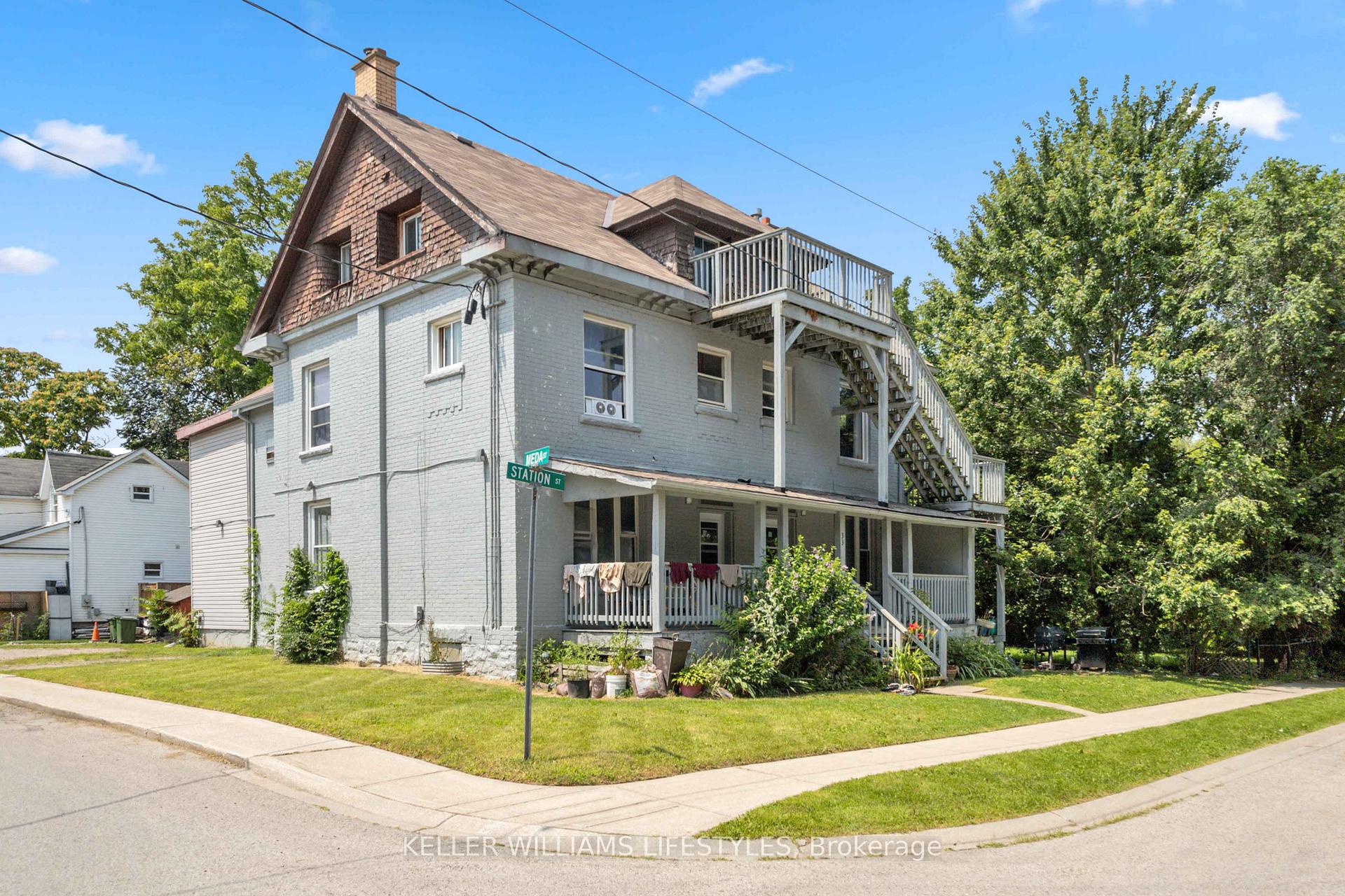 33 Station Street, St. Thomas, ON N5P 2X1