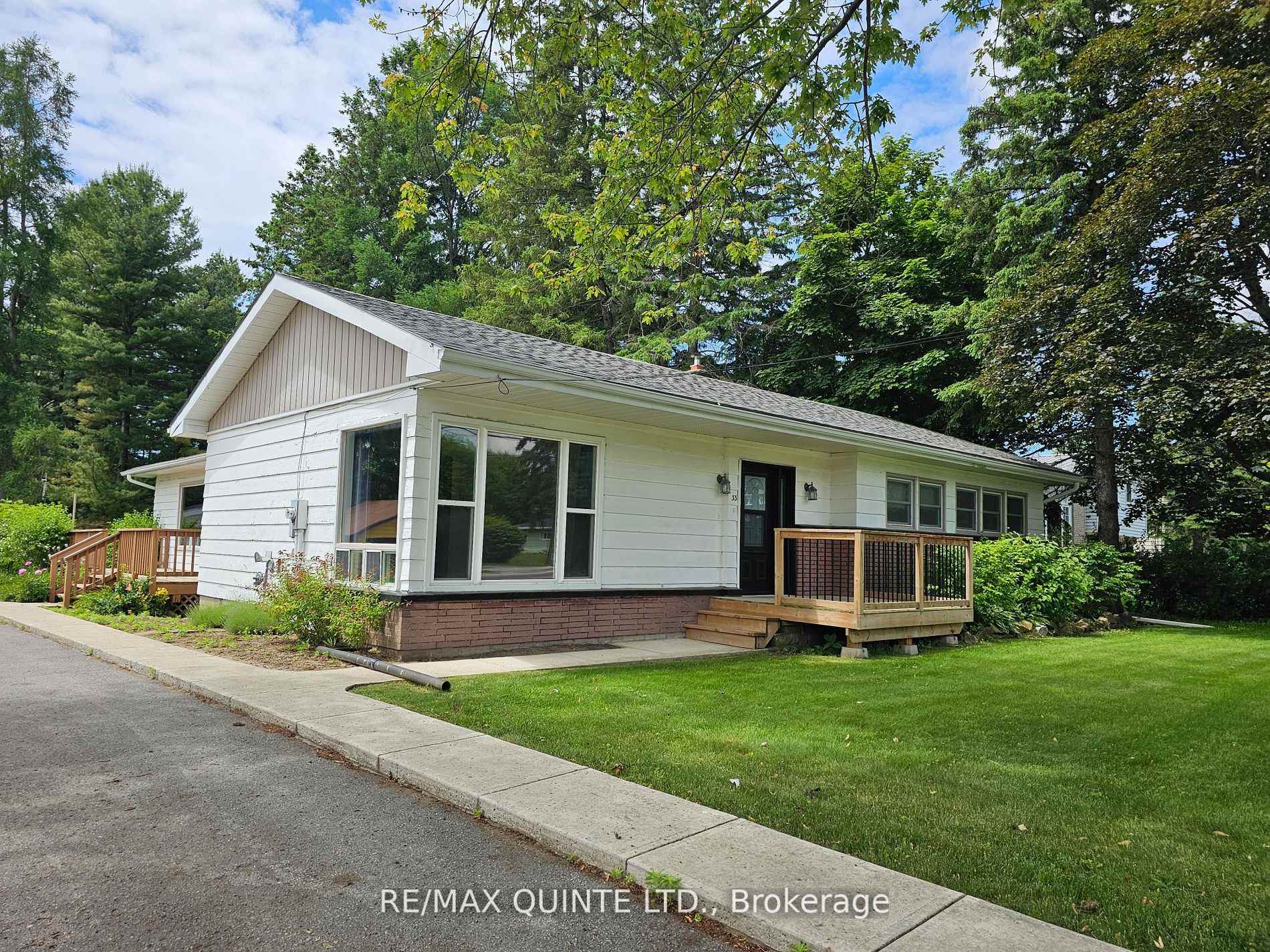 33 Talbot Street, Prince Edward County, ON K0K 2T0