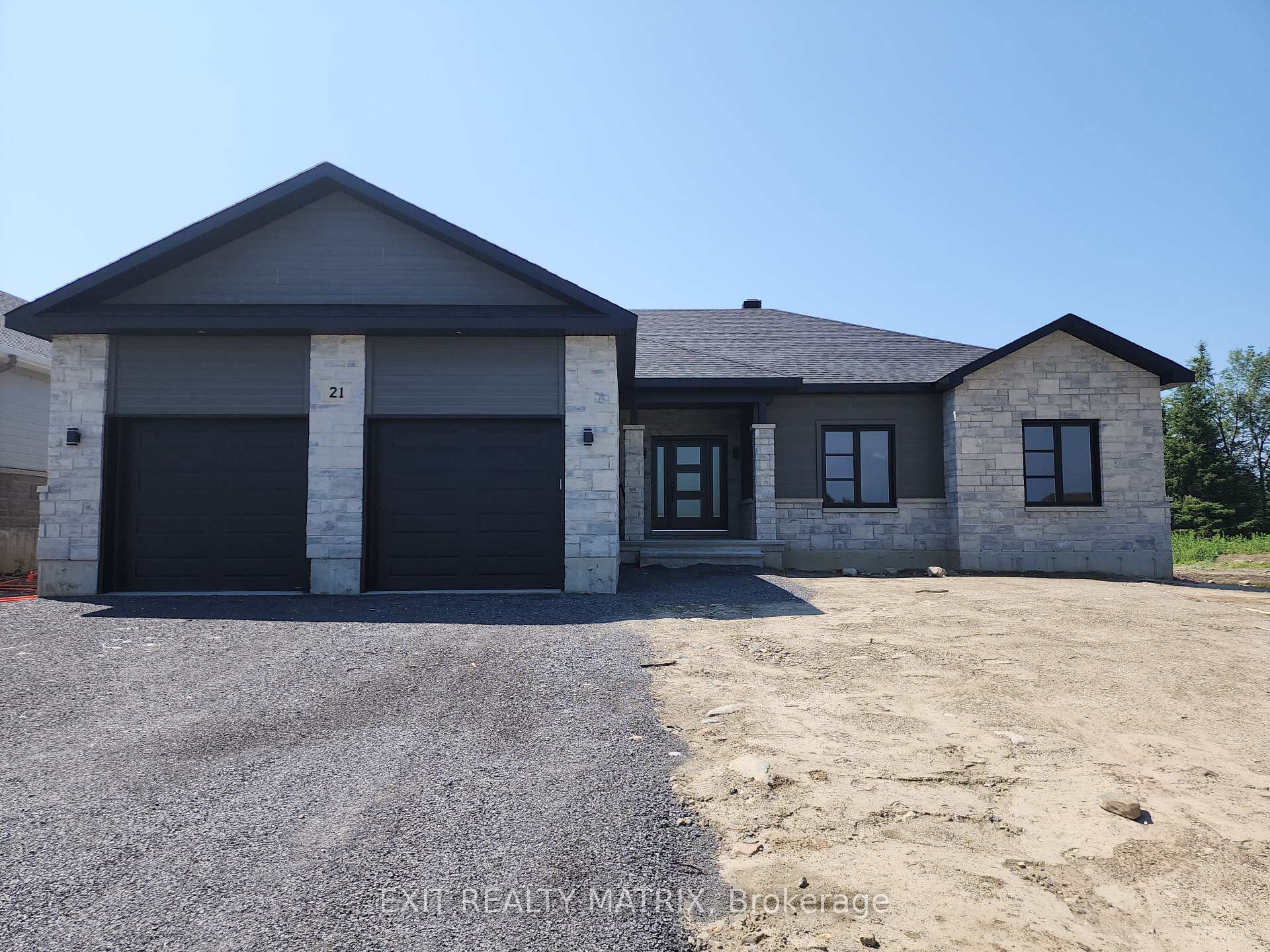 33 WHITETAIL Avenue, South Stormont, ON K0C 1P0