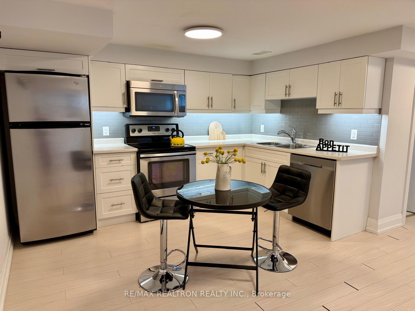 Basement - 330 Patricia Avenue S, Toronto, ON M2R 2M5