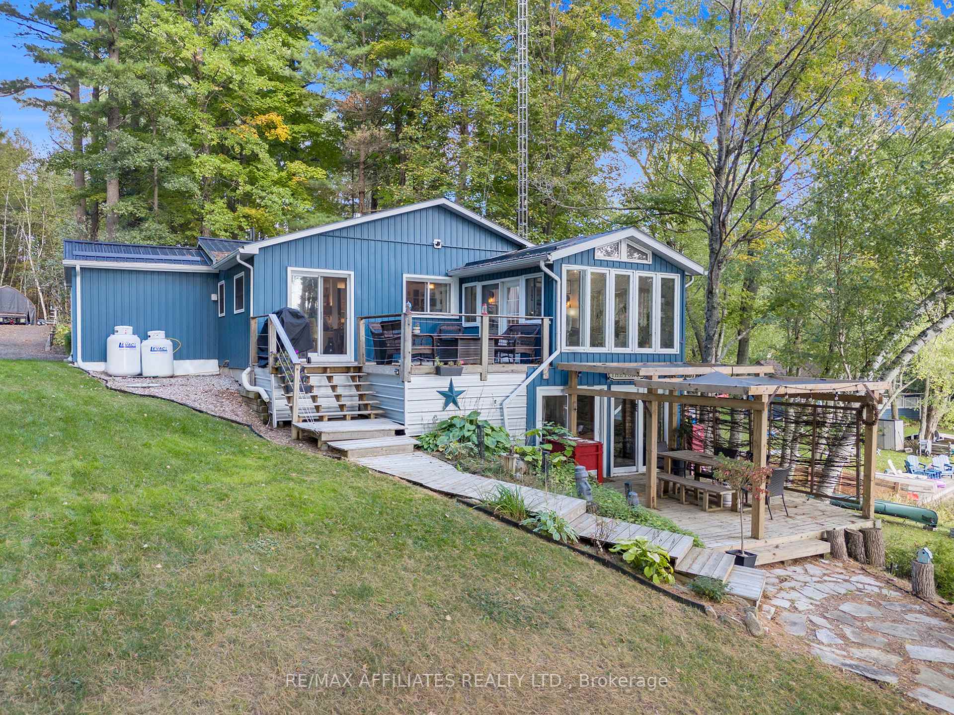331 Cameron Avenue, Tay Valley, ON K7H 3C3