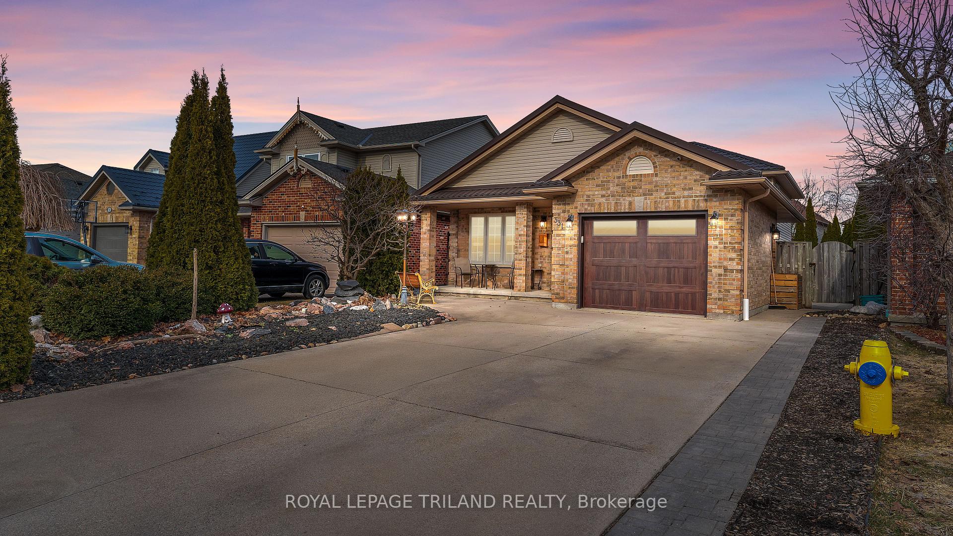 331 White Sands Drive, London South, ON N6M 1J1