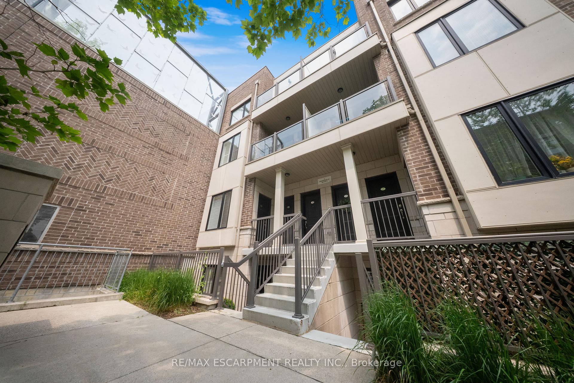 332 - 6 Drummond Street, Toronto, ON M8V 1Y8