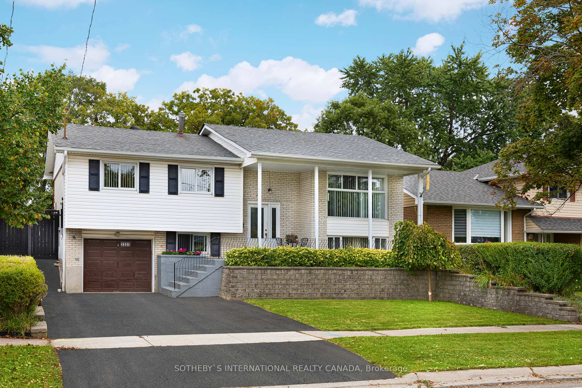 3323 Rymal Road, Mississauga, ON L4Y 3C2