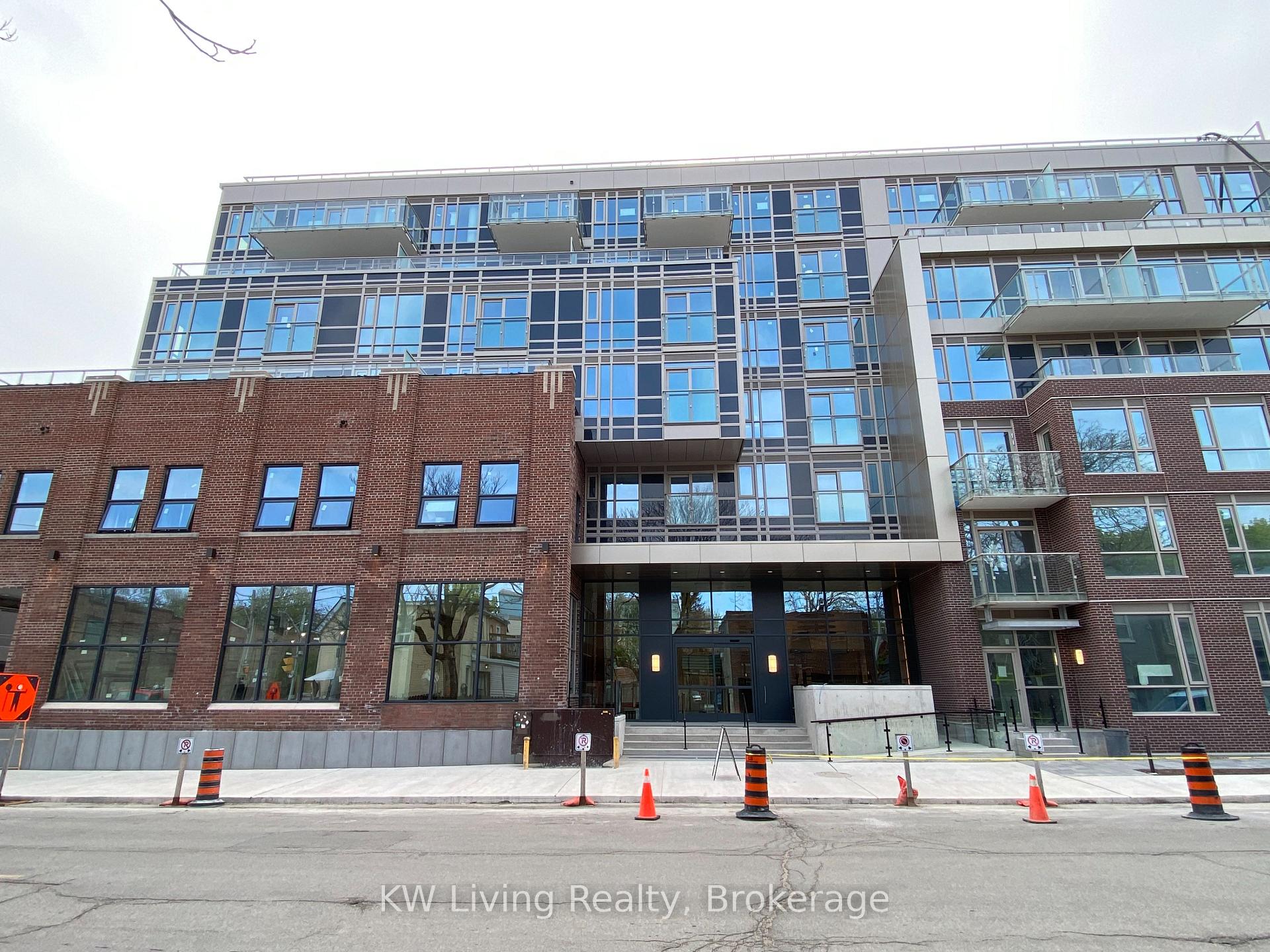 333 - 150 Logan Avenue, Toronto, ON M4M 0E4