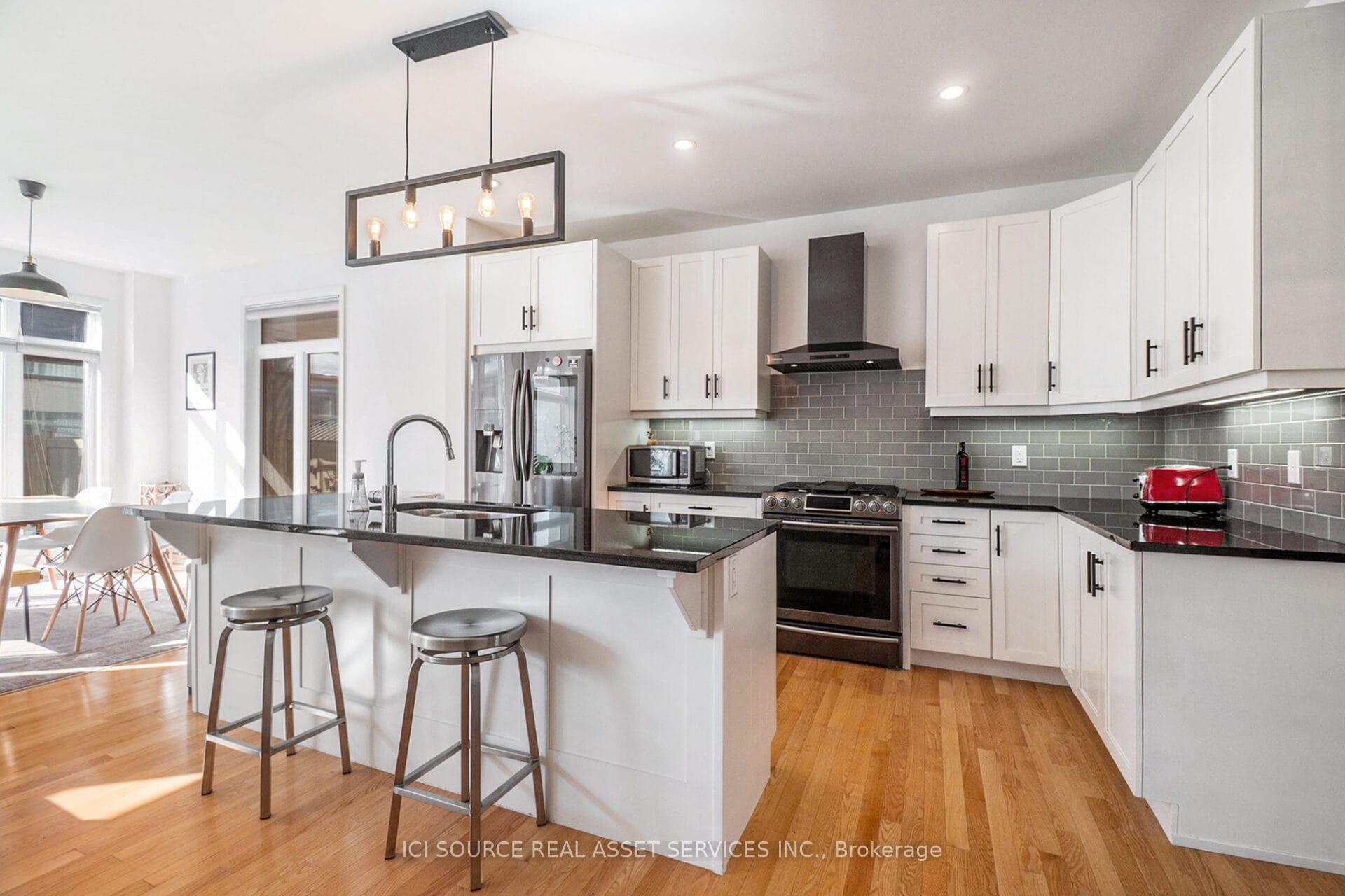 334 Lysander Place, Manor Park - Cardinal Glen and Area, ON K1K 4K7