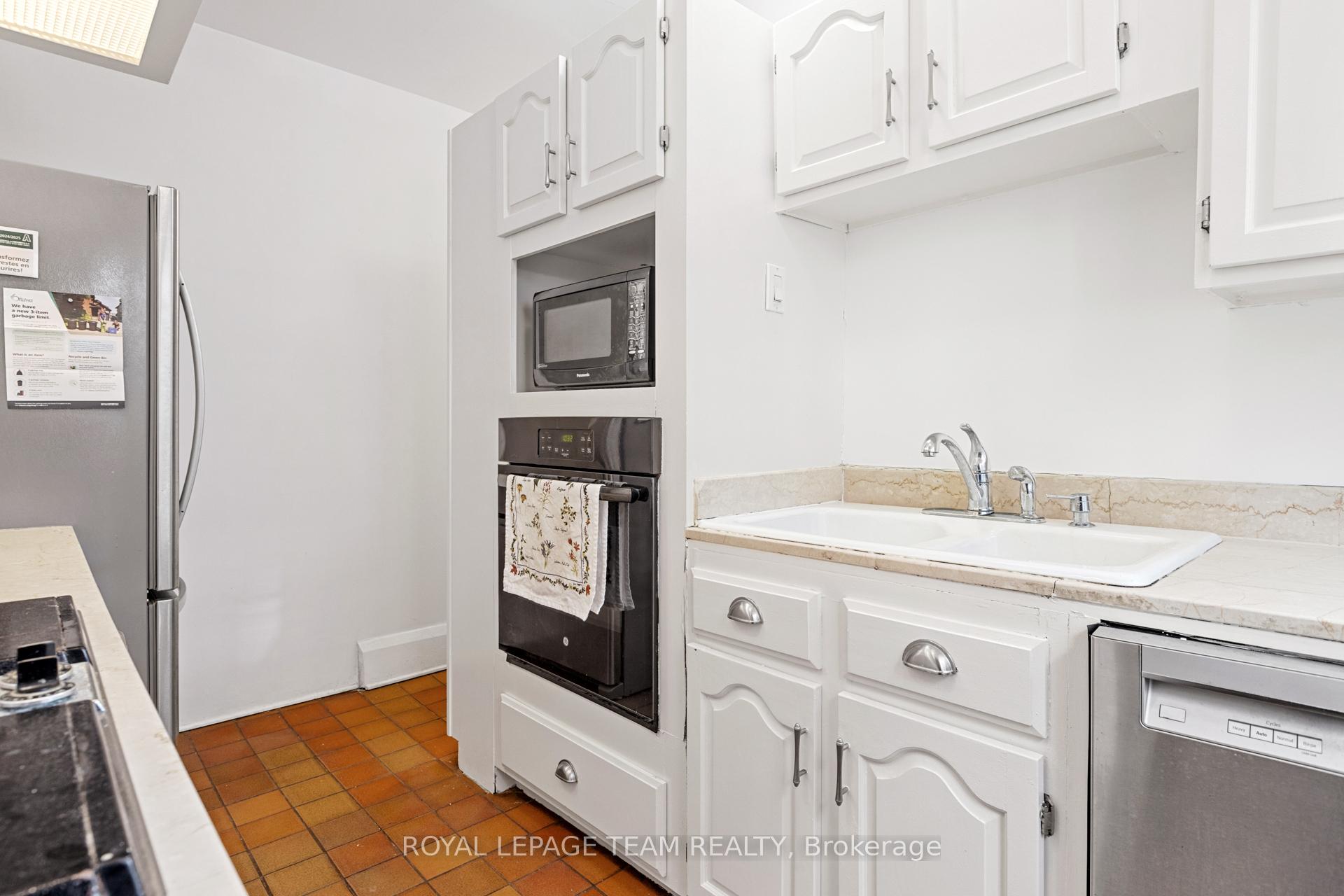 334 Queen Elizabeth Drive, Glebe - Ottawa East and Area, ON K1S 3M8
