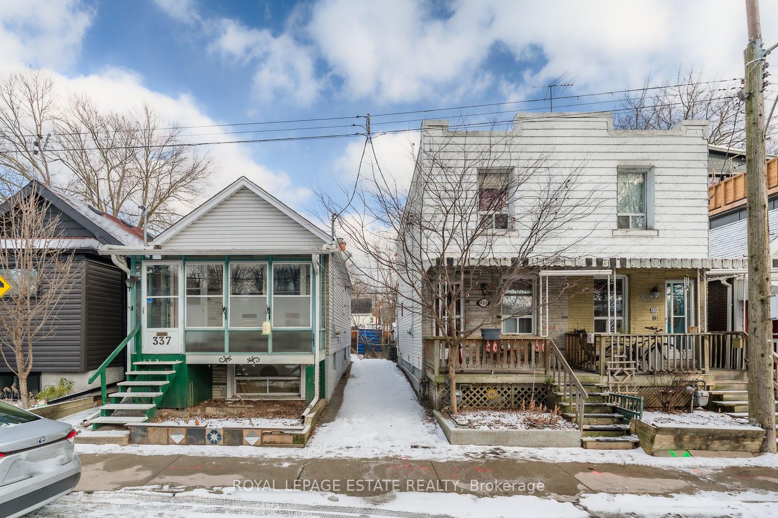 335/337 Craven Road, Toronto, ON M4L 2Z5