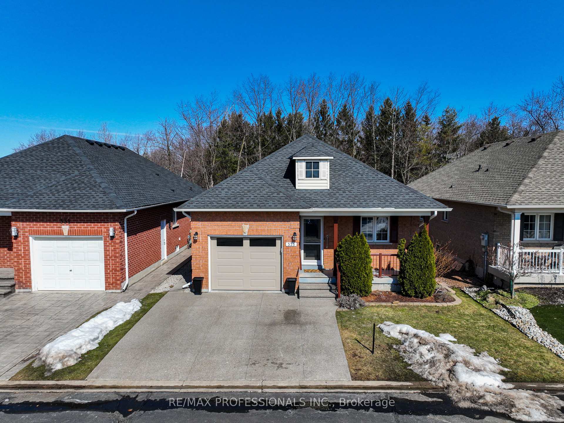 335 Centennial Forest Drive, Milton, ON L9T 5X4