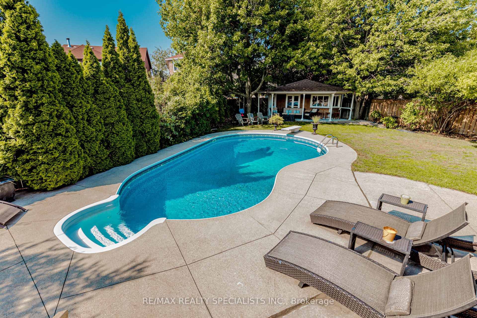 3350 Columbine Crescent, Mississauga, ON L5N 6A8