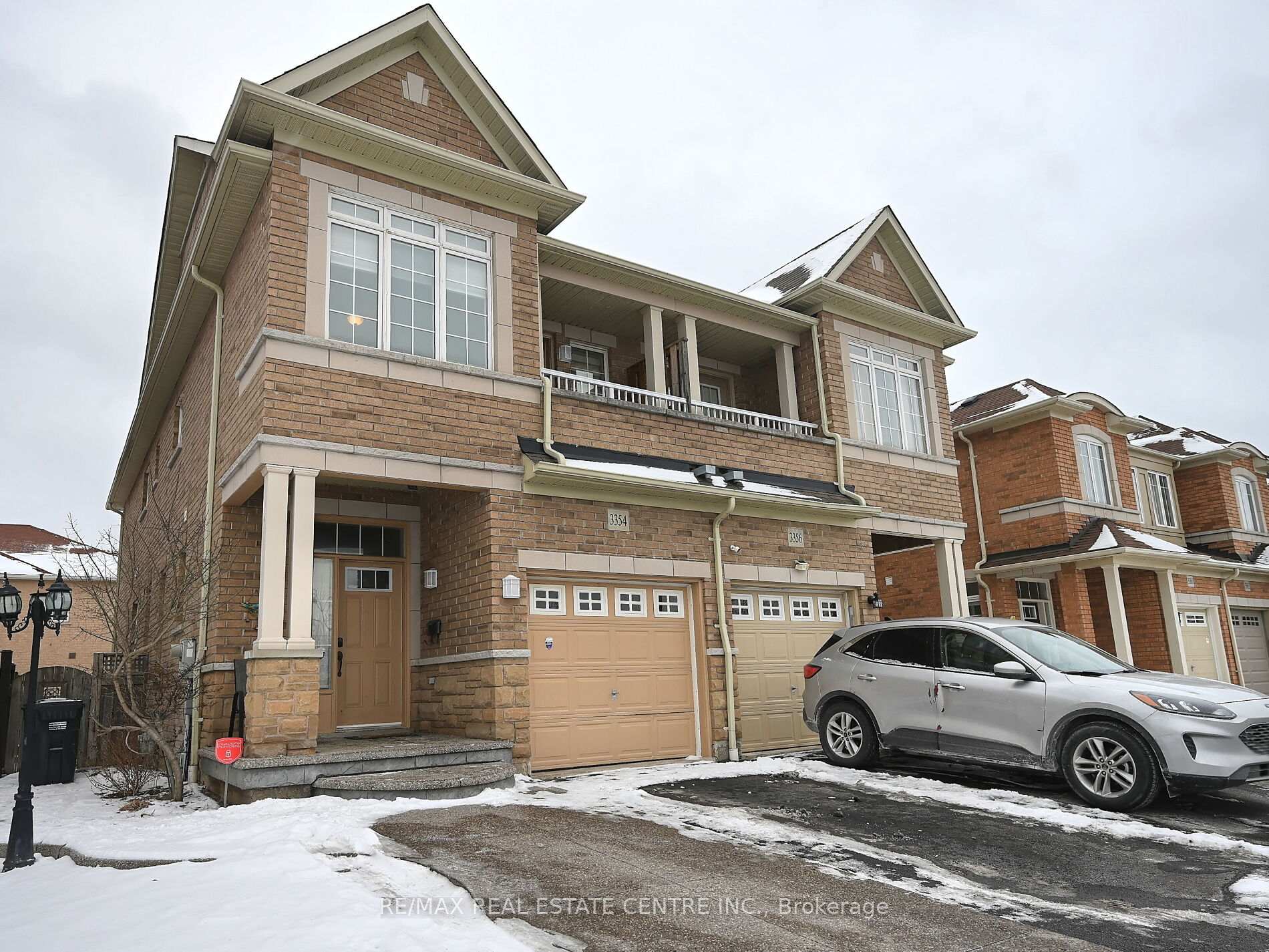 3354 Sunlight Street, Mississauga, ON L5M 0G9