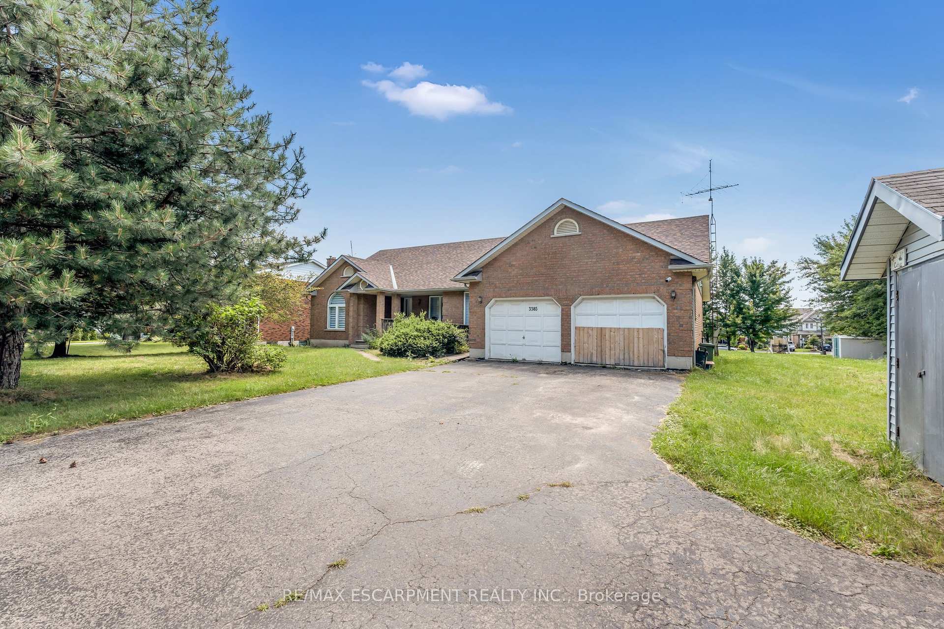 3385 Binbrook Road, Hamilton, ON L0R 1C0