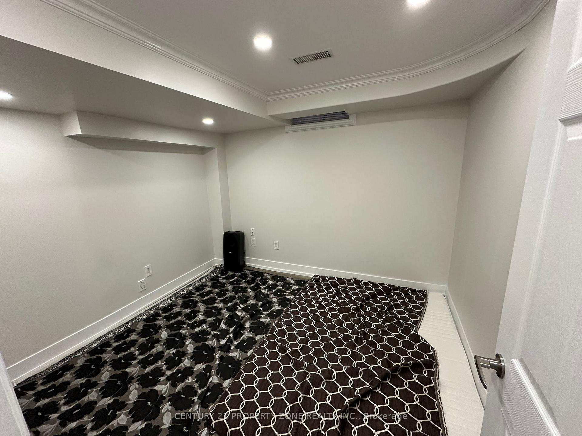 Lower - 3394 Crimson King Circle, Mississauga, ON L5N 8M9