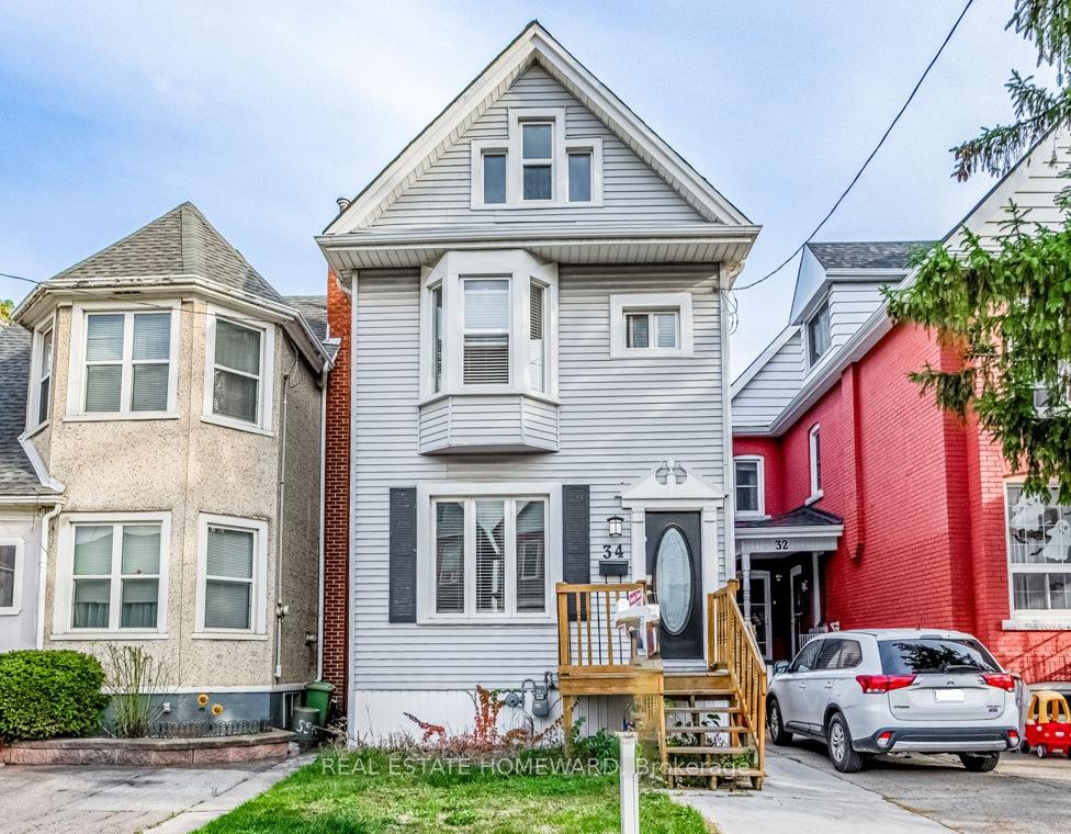 34 Fairview Avenue, Hamilton, ON L8L 7B4