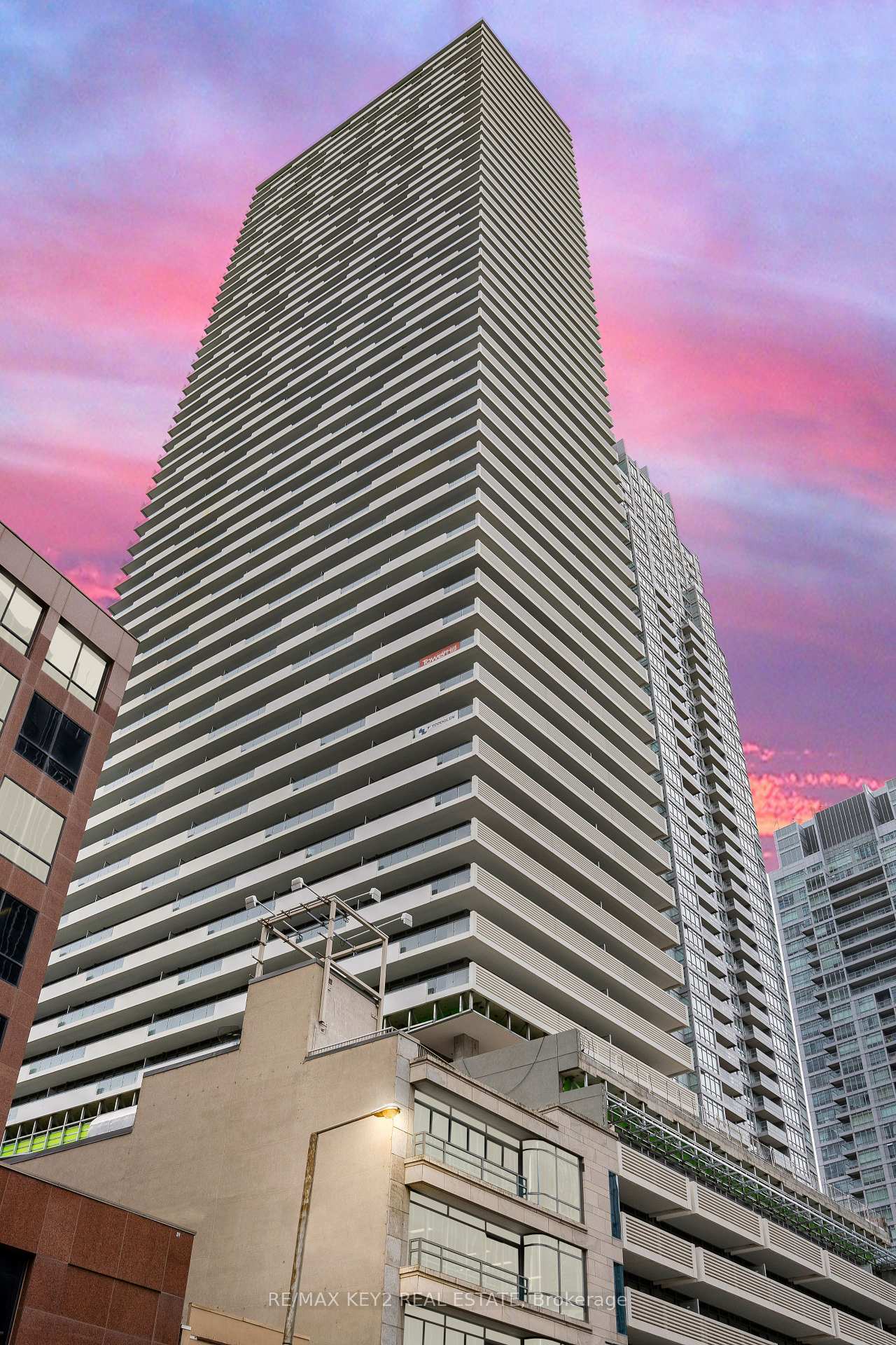 3402 - 2221 Yonge Street, Toronto, ON M4S 0B8