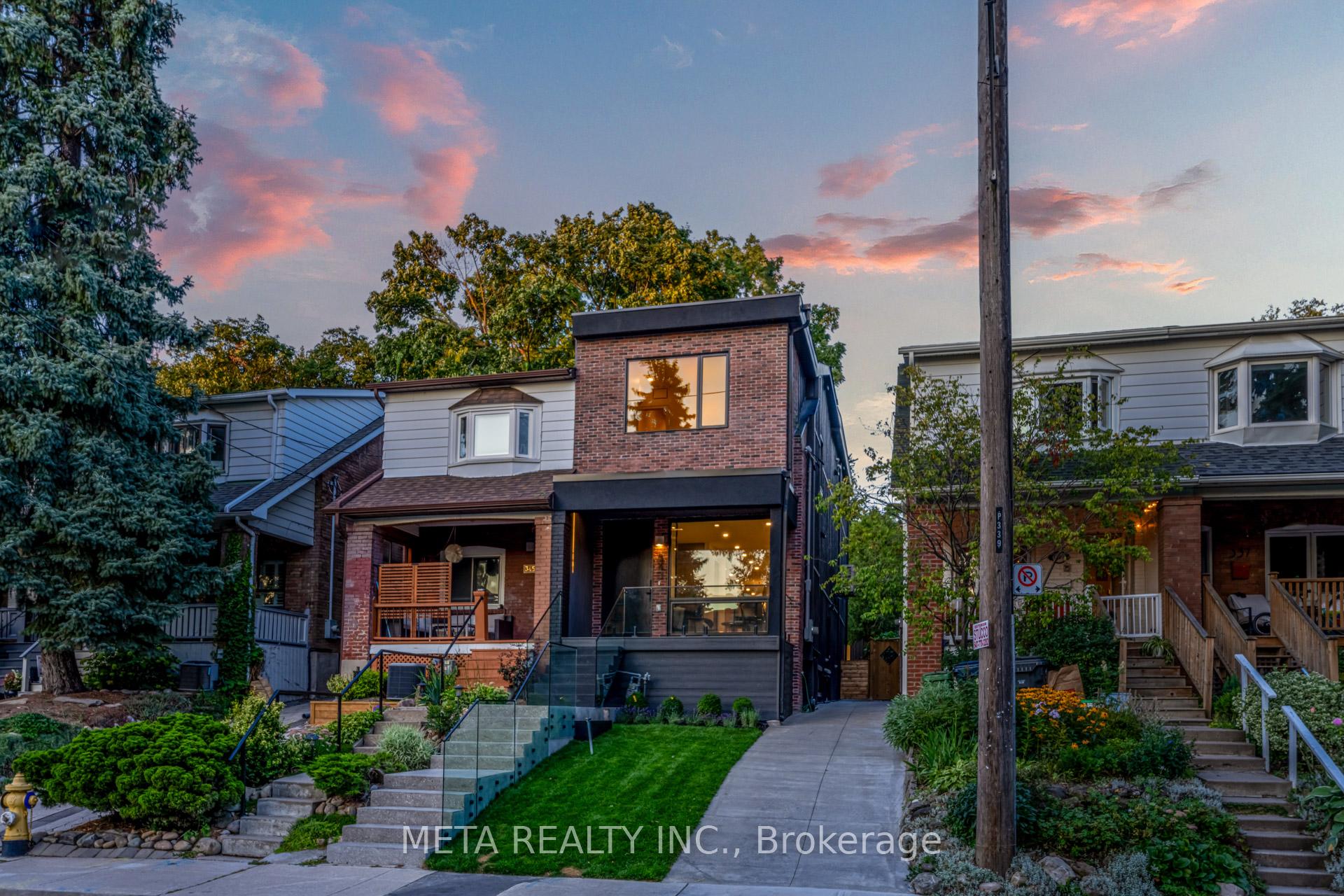 343 Indian Grove, Toronto, ON M6P 2H6